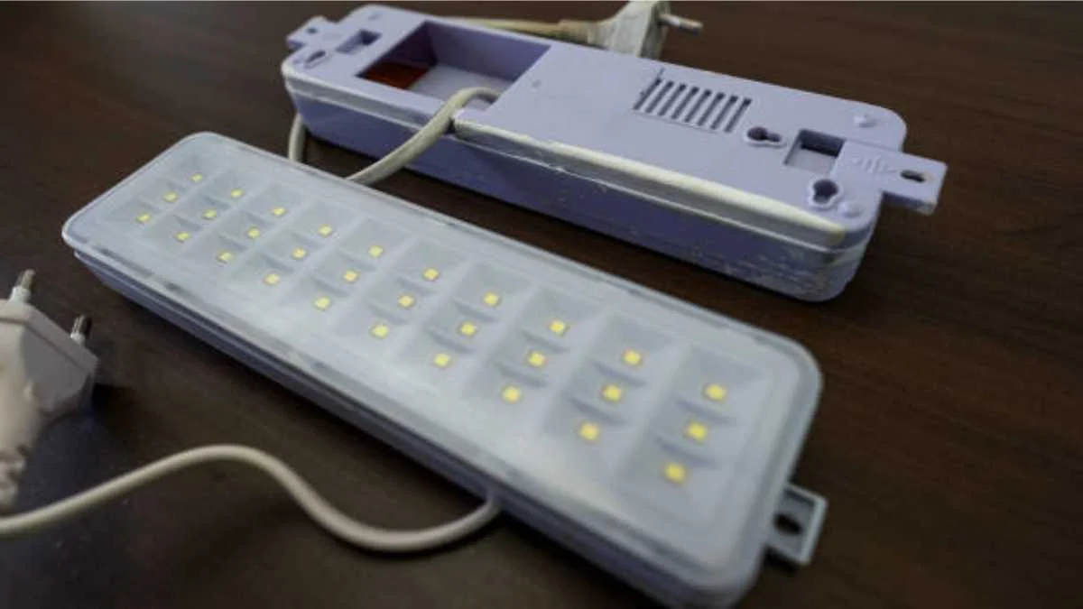 LED Batten Light with Emergency Battery Backup – A Must-Have for Safety ...